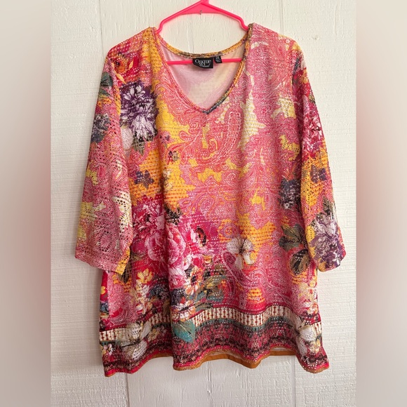 Onque Casuals | Tops | Onque Casuals Multicolor Floral Tunic | Poshmark